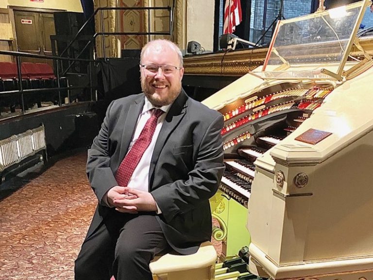 Music: Alex Jones Will Play One of World’s Largest Theater Organs ...